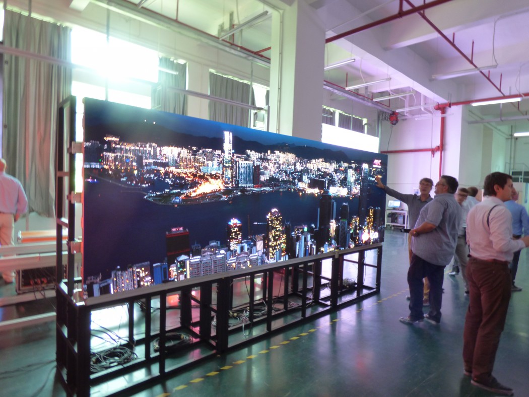LED displays, screens and signs manufacturer | Prismaflex