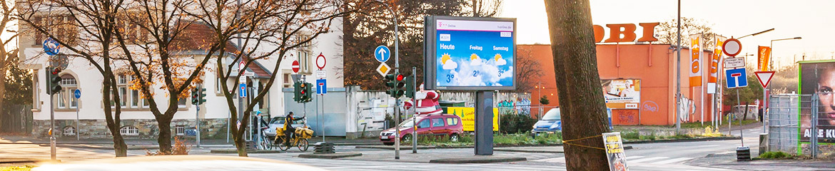 DOOH: Digital Out Of Home | Advertising LED screen | Prismaflex